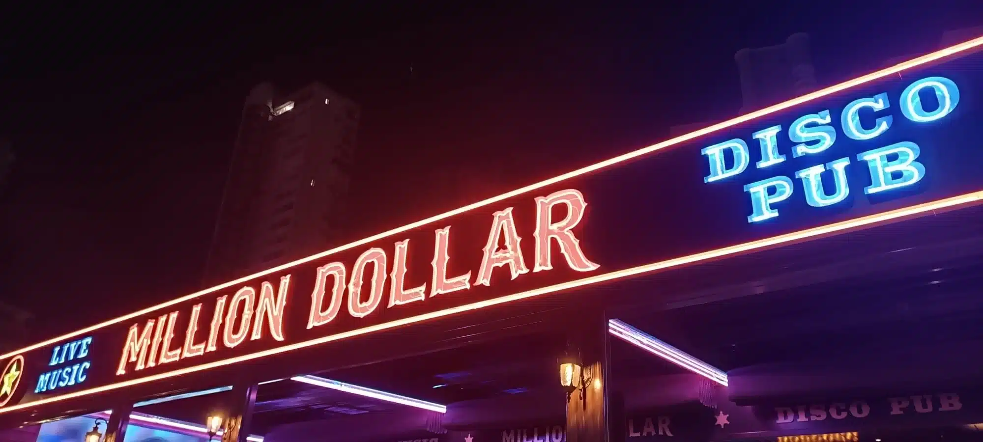 Million Dollar Bar • Tu bar ingles en Benidorm • Marinea